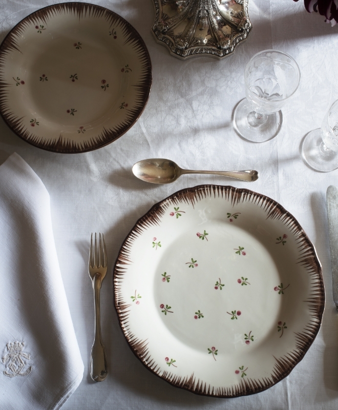 Home | Moda Operandi | Moda Operandi